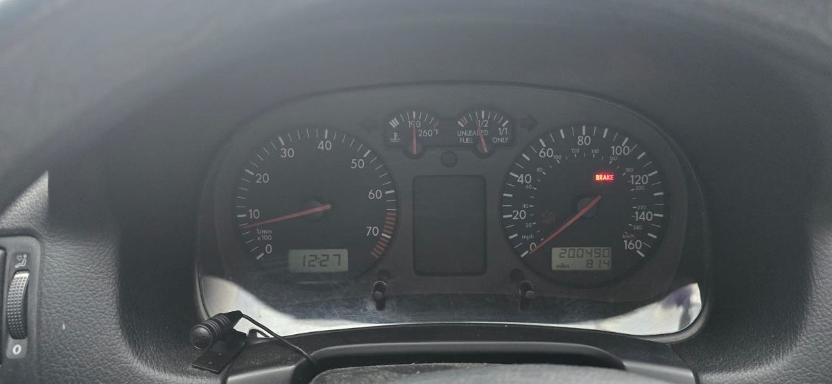 VOLKSWAGEN GOLF GLS 2001 - GP Autos Guatemala